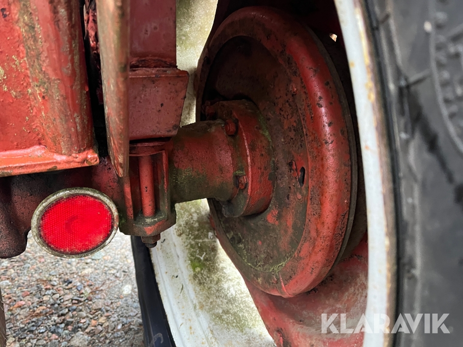 Traktor Volvo BM Buster 320, Lilla Edet, Klaravik auktioner