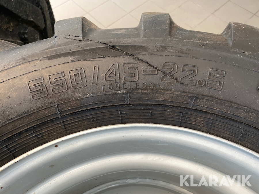 Däck 550/45-22,5 Alliance, Sundsvall, Klaravik auktioner