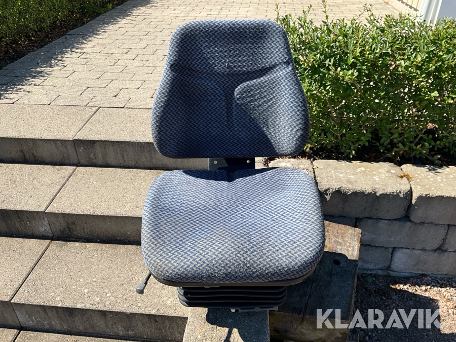 Stol till traktor Cobo SC76-M91, Alingsås, Klaravik auktione