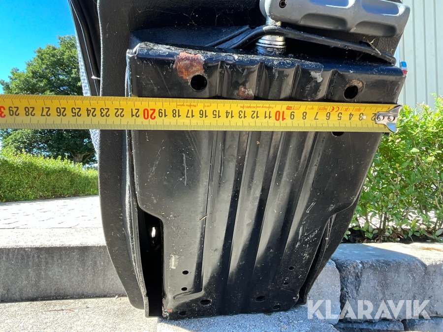 Stol till traktor Cobo SC76-M91, Alingsås, Klaravik auktione