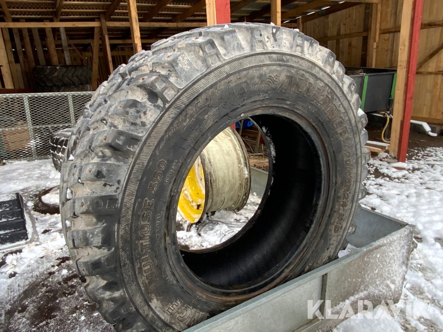 Dubbade vinterdäck Alliance Multiuse 550, Karlskoga, Klaravi