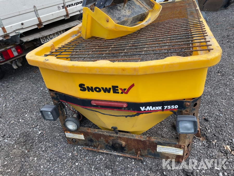 Sandspridare Snowex V maxx 7550, Huddinge, Klaravik auktione