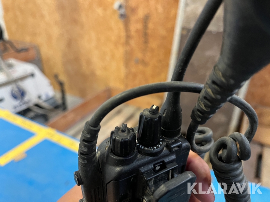 Komradio Icom IC-F2000, Upplands Väsby, Klaravik auktioner