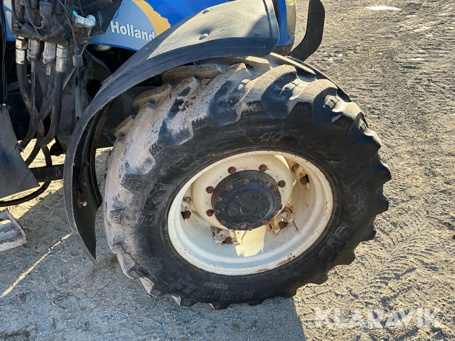 Traktor New Holland TL90A, Katrineholm, Klaravik auktioner