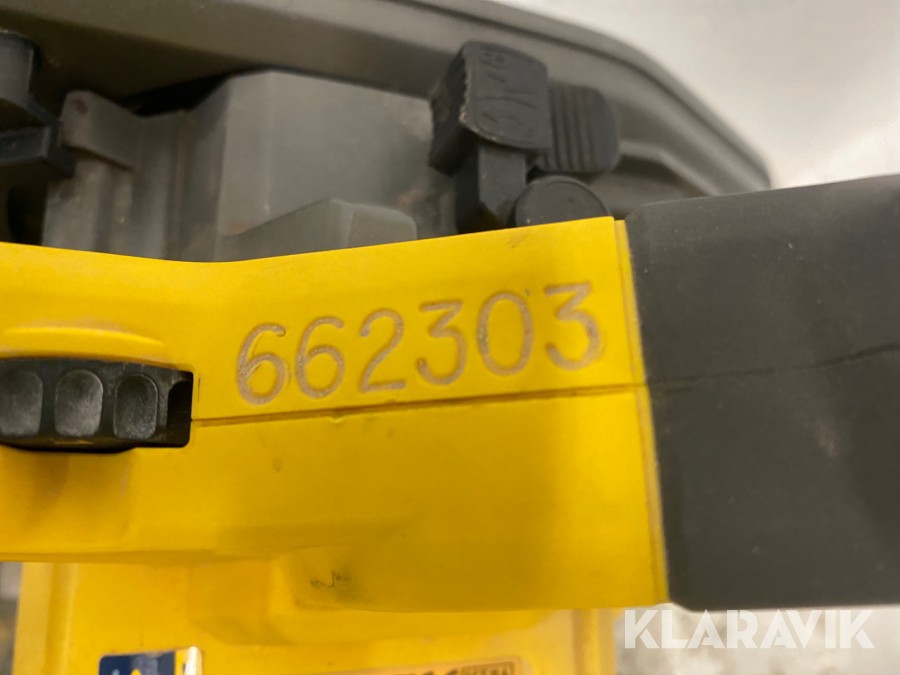 Klaravik Auktioner | Sänksåg batteri DeWalt DCS520T2