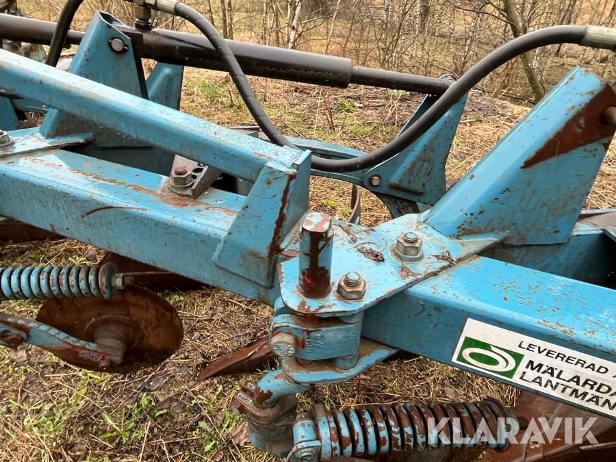 Plog Överum C487 H, Norrtälje, Klaravik auktioner