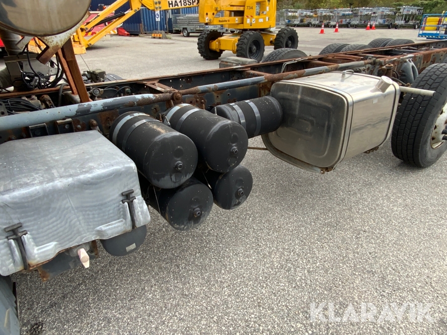 Lastbil chassi Scania P114GB6X2NZ380, Malmö, Klaravik auktio