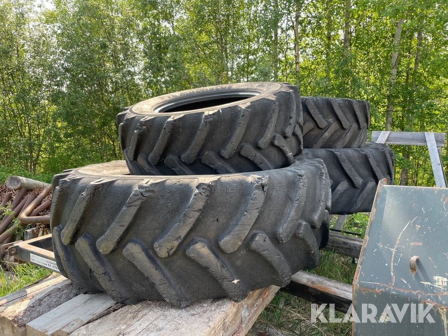 Traktordäck Nokian Multi plus, Mora, Klaravik auktioner