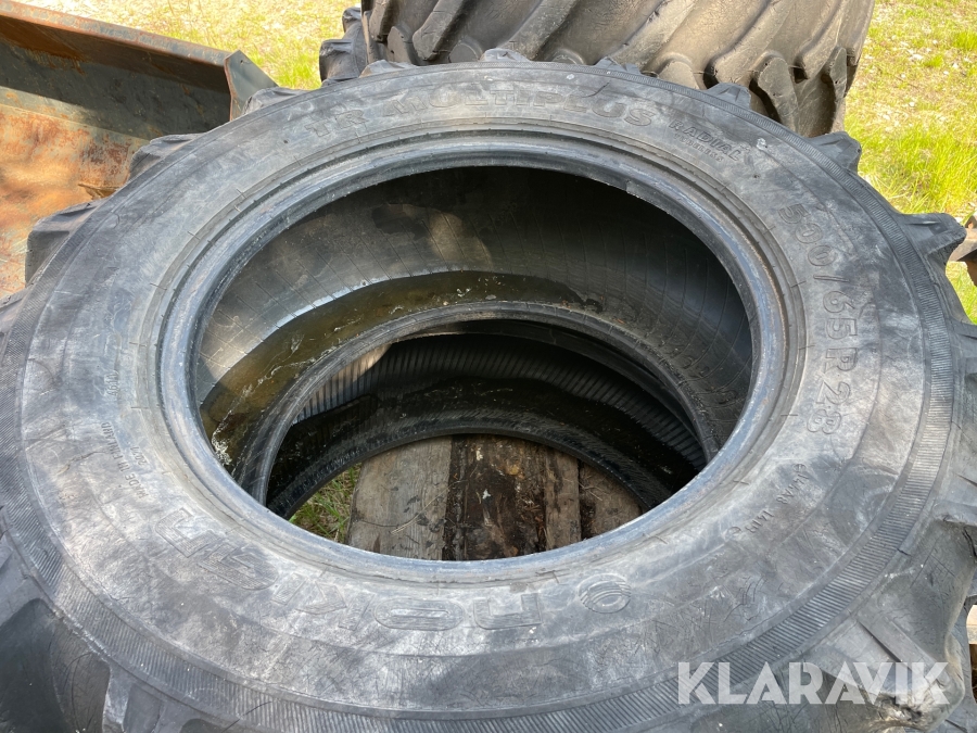 Traktordäck Nokian Multi plus, Mora, Klaravik auktioner