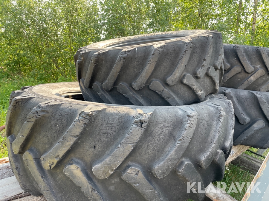 Traktordäck Nokian Multi plus, Mora, Klaravik auktioner