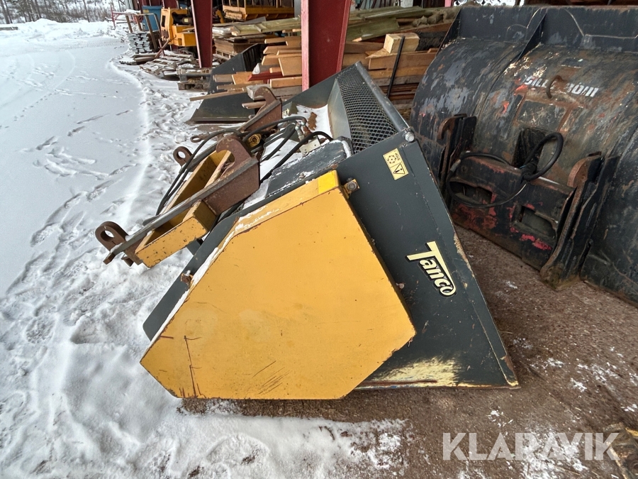 Foderskopa Tanco 1800mm, Säter, Klaravik auktioner