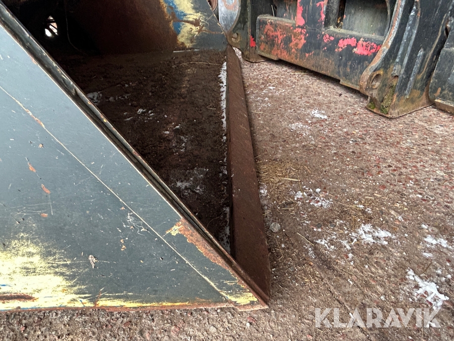 Foderskopa Tanco 1800mm, Säter, Klaravik auktioner