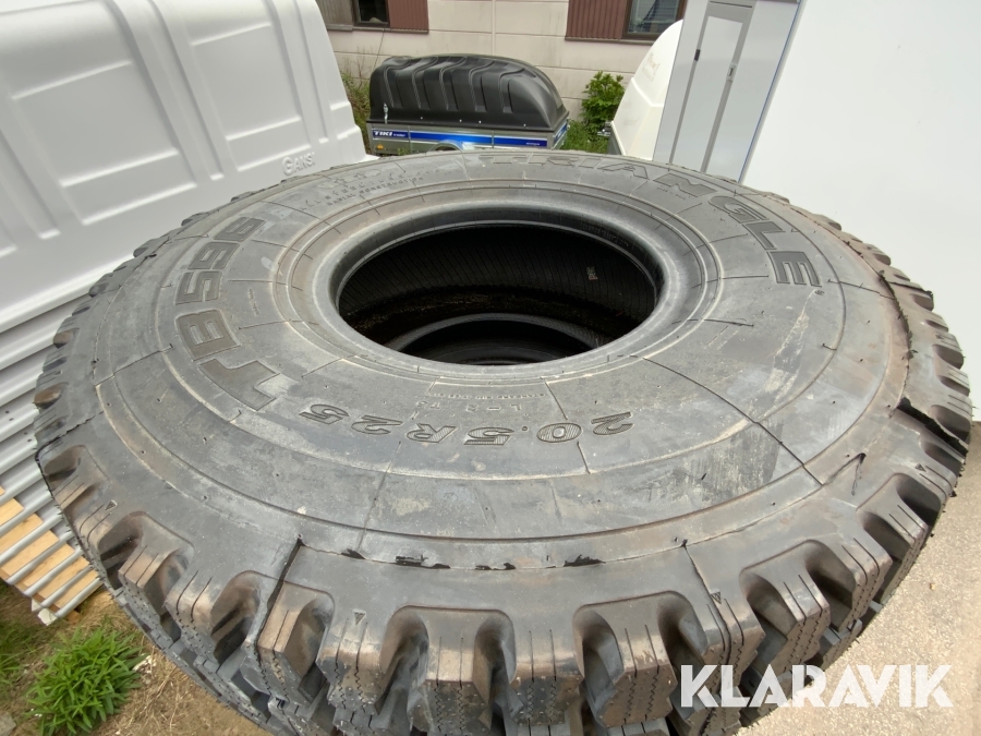 Entreprenaddäck Triangle TB596, Tibro, Klaravik auktioner