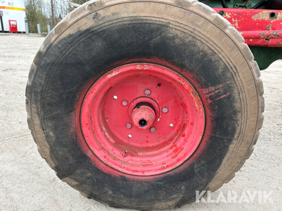 Veterantraktor Volvo BM 800, Svenljunga, Klaravik auktioner