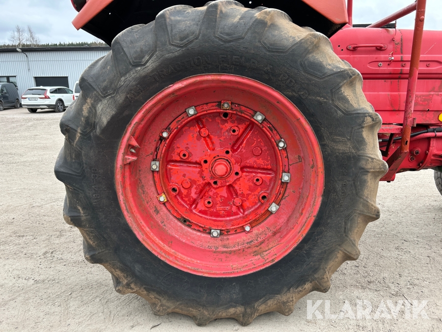 Veterantraktor Volvo BM 800, Svenljunga, Klaravik auktioner