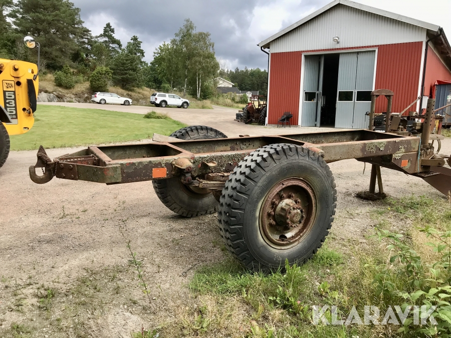 Klaravik Auktioner | Drivkärra Livab