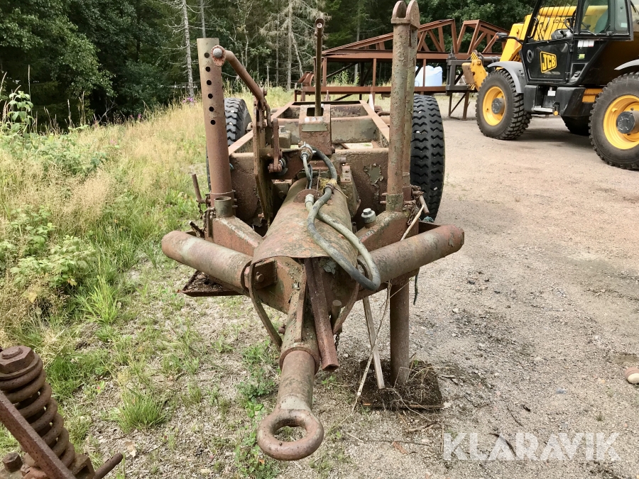 Klaravik Auktioner | Drivkärra Livab