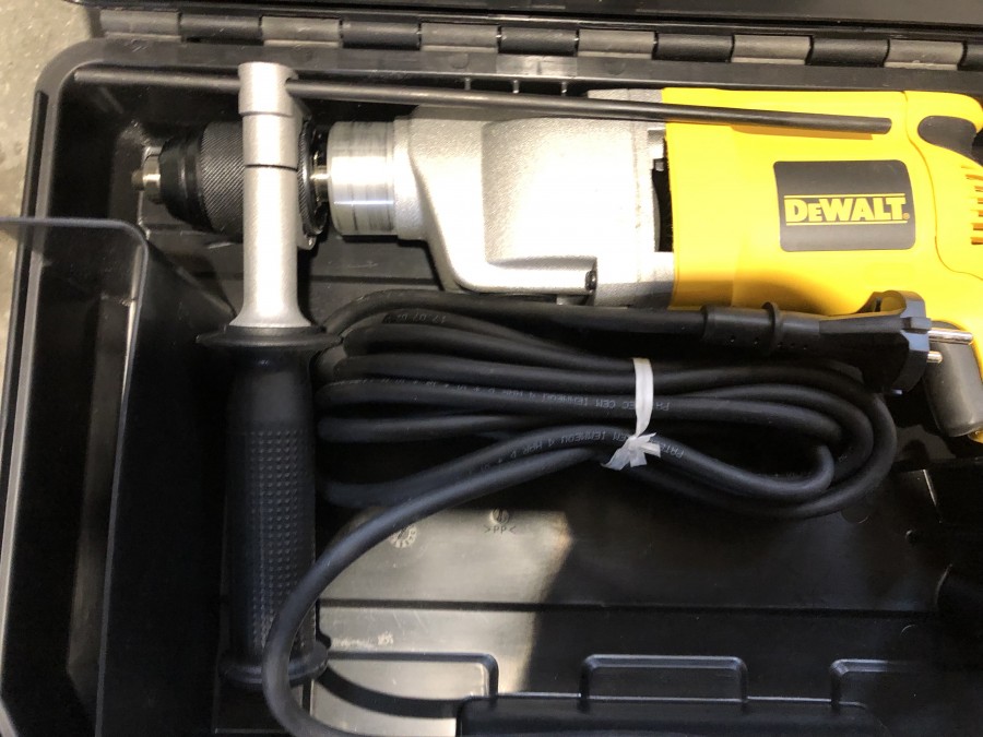 Klaravik Auktioner | Borrmaskin Dewalt DW515