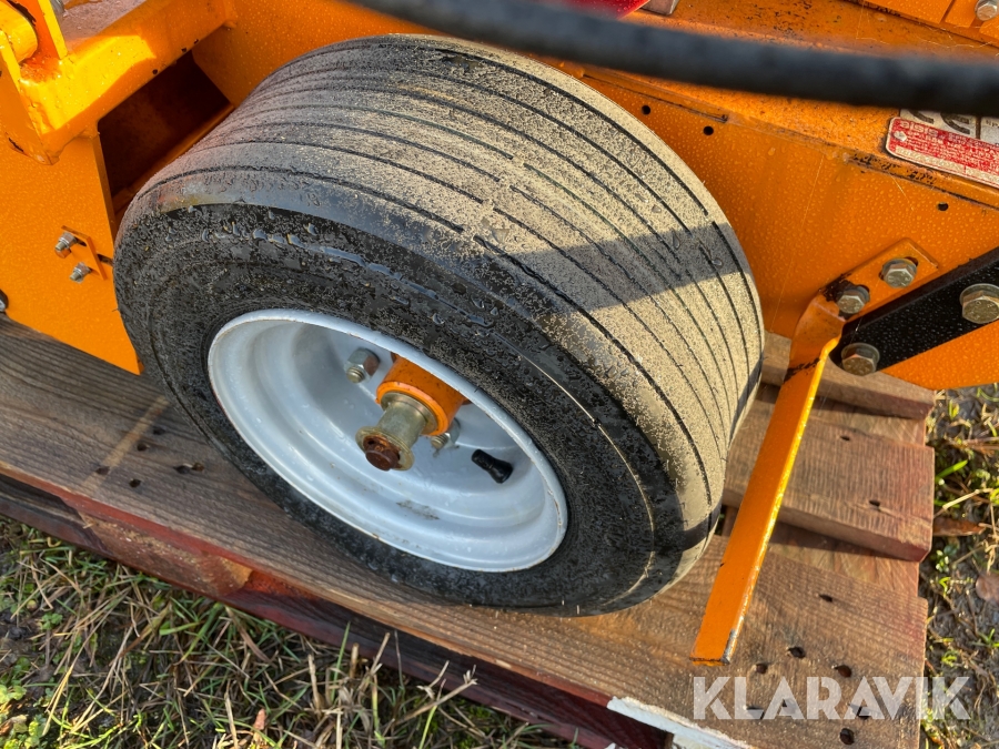 Klaravik Auktioner | Jordfräs Sisis Rotorake 600