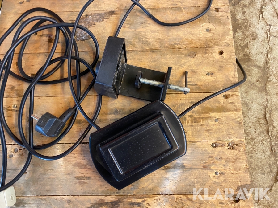 Klaravik Auktioner | Förstoringsglas med lampa DW Viewbox