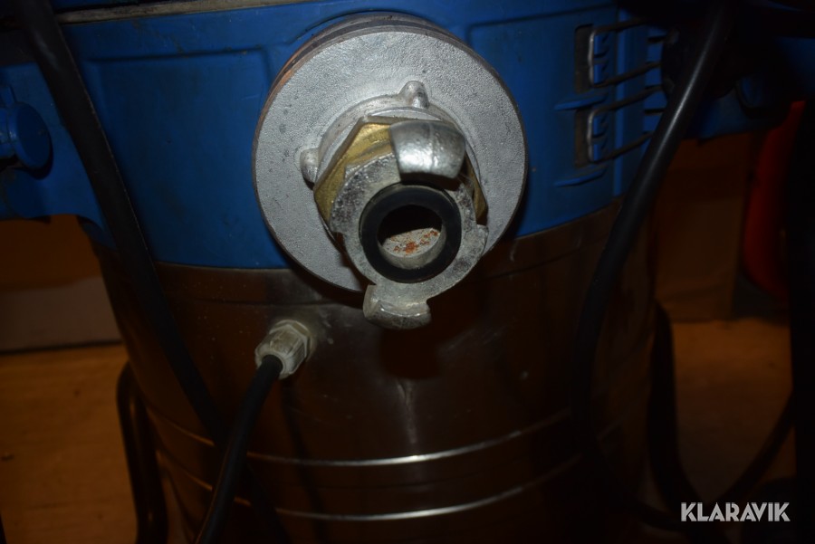 Klaravik Auktioner | Vattendammsugare