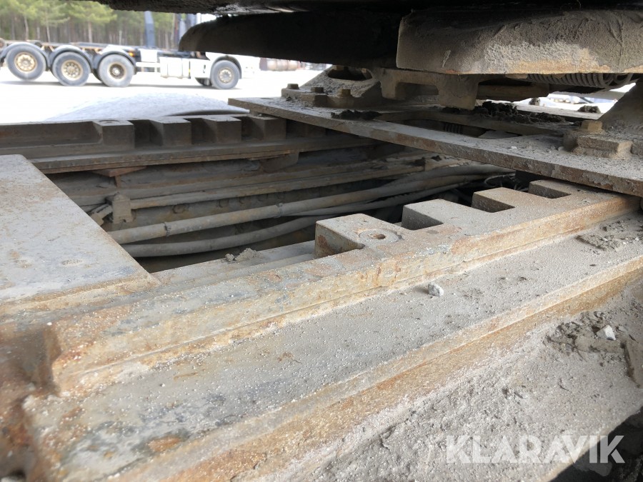 Lastbil dragbil Volvo FH16-34 8X4 med vändskiva