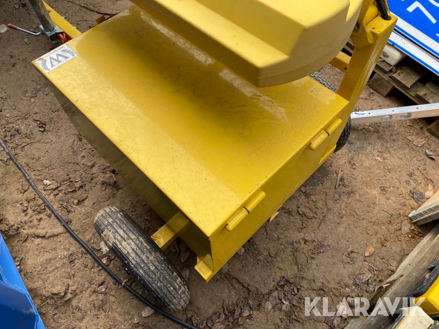 Klaravik Auktioner | Trafikljus 2 st Berlex R6