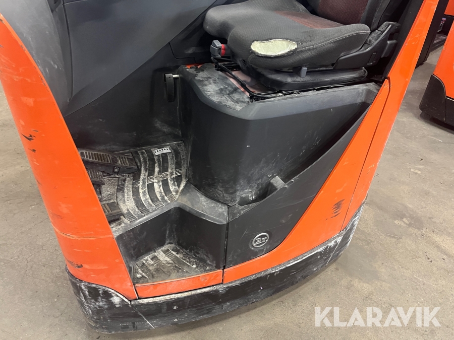 Skjutstativstruck Toyota RRE140, Norrköping, Klaravik auktio