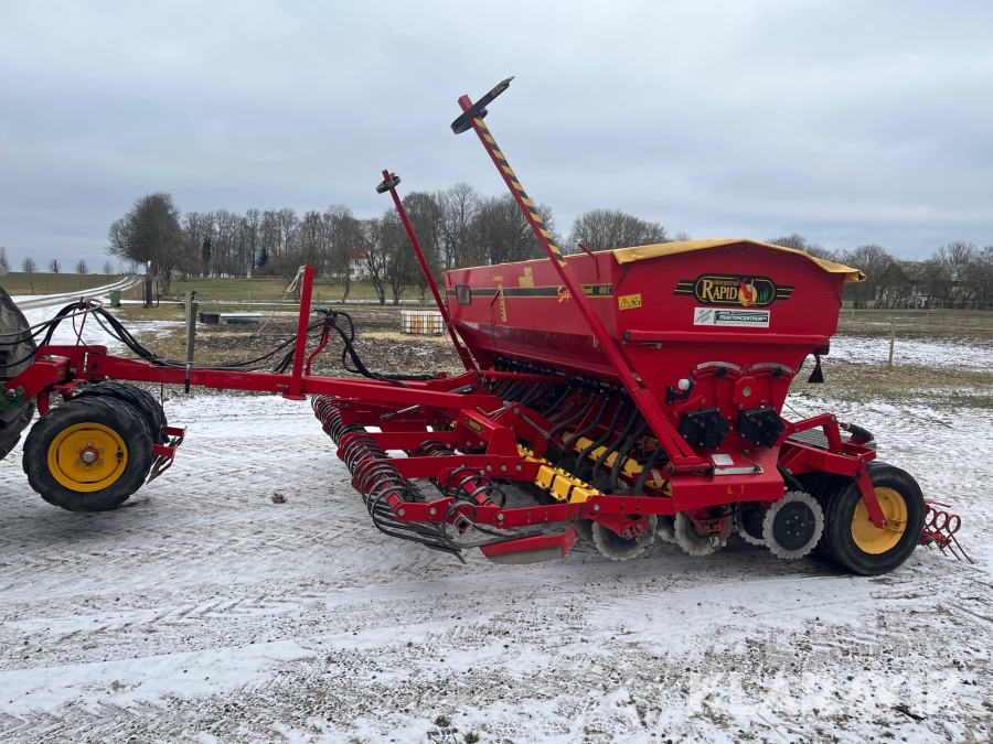 Såmaskin Väderstad Rapid 400C, Linköping, Klaravik auktioner