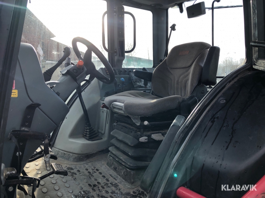 Traktor Valtra N111