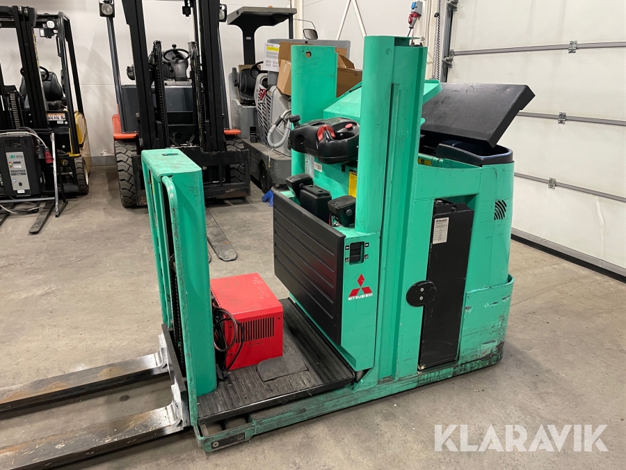 Klaravik Auktioner | Plocktruck Mitsubishi OPBL10KF