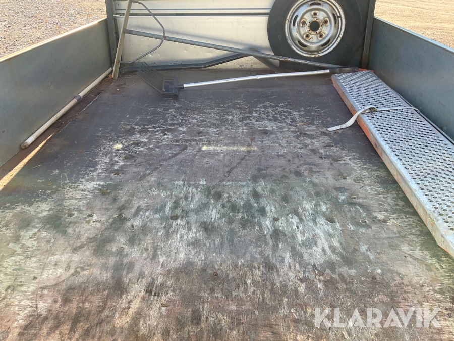 Flakbil Ford Transit, Vellinge, Klaravik auktioner