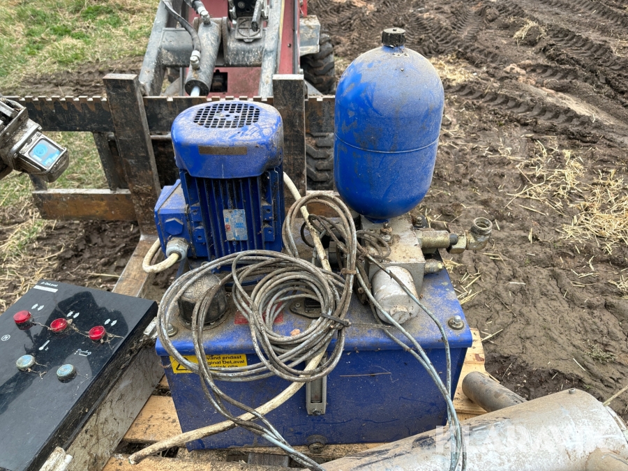 Robotarm med kamera DeLaval Classic, Hultsfred, Klaravik auk