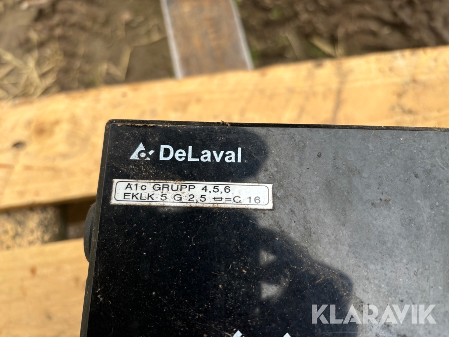 Robotarm med kamera DeLaval Classic, Hultsfred, Klaravik auk