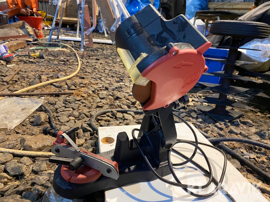 Klaravik Auktioner | Slipmaskin för sågkedjor