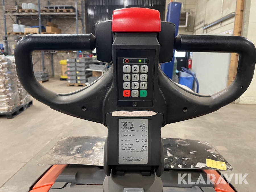 Låglyftande truck BT LPE250, Hultsfred, Klaravik auktioner