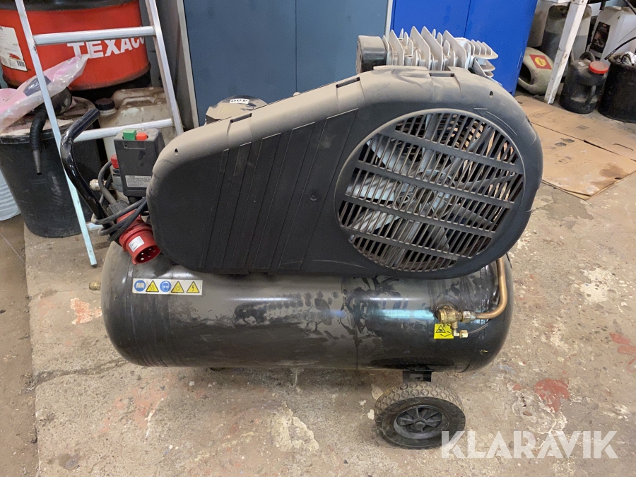 Klaravik Auktioner | Kompressor Nuair LT. 100