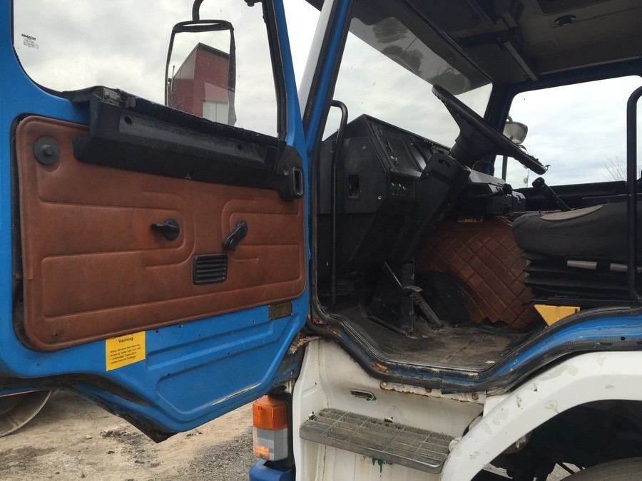 Tippbil Scania P112 HL