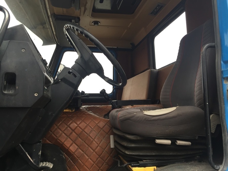 Tippbil Scania P112 HL