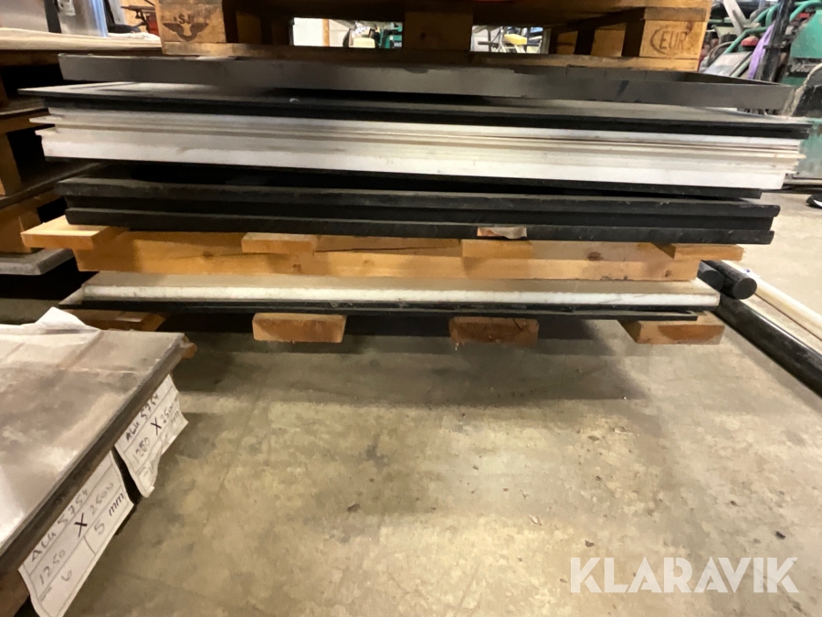 Acetal Pom Plast, Vårgårda, Klaravik auktioner