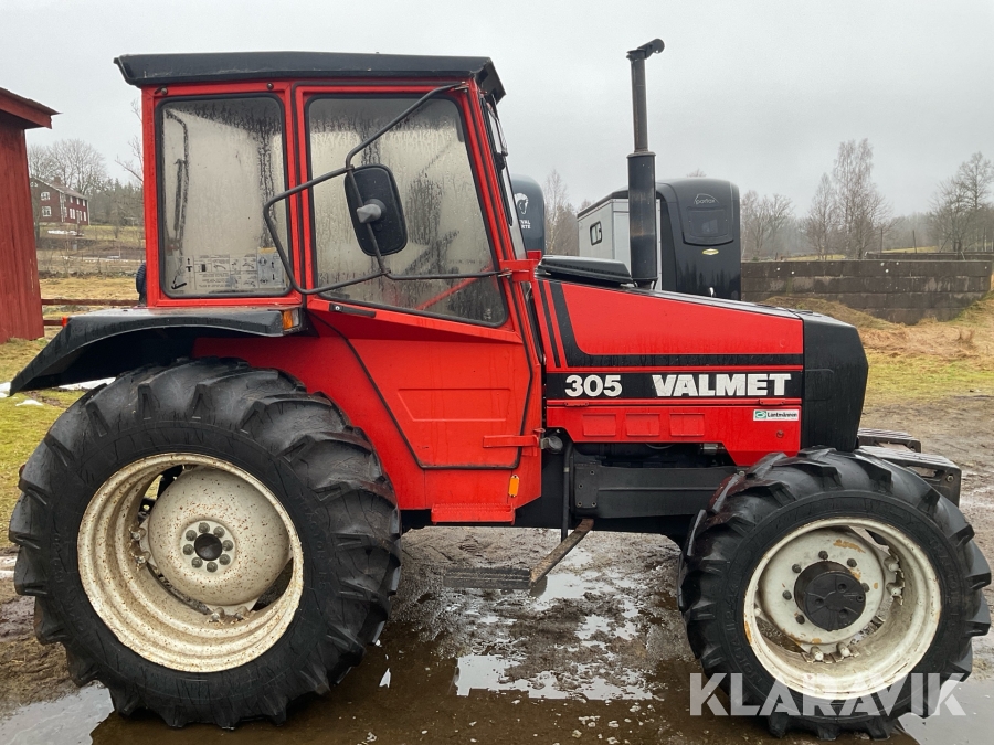 Traktor Valmet 305, Älmhult, Klaravik auktioner