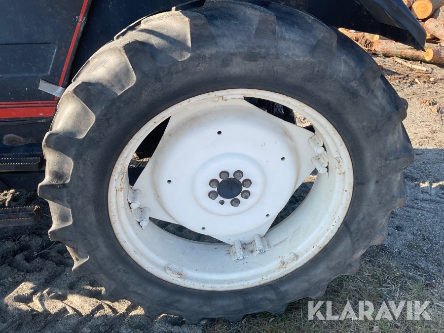 Traktor Valmet 455, Vellinge, Klaravik auktioner