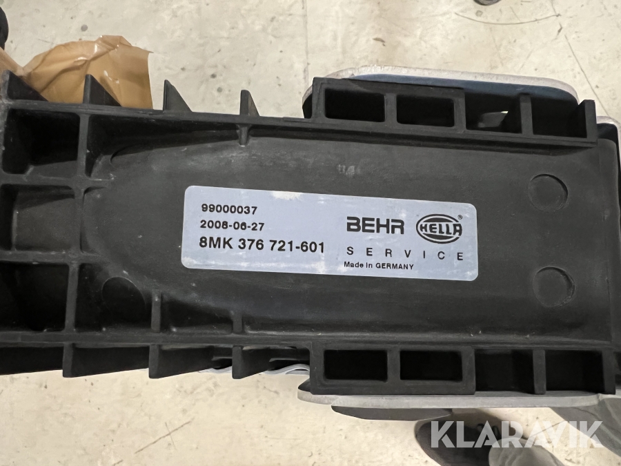 Radiator, motorkylning BEHR Hella 8MK 376 721-601, Södertälj