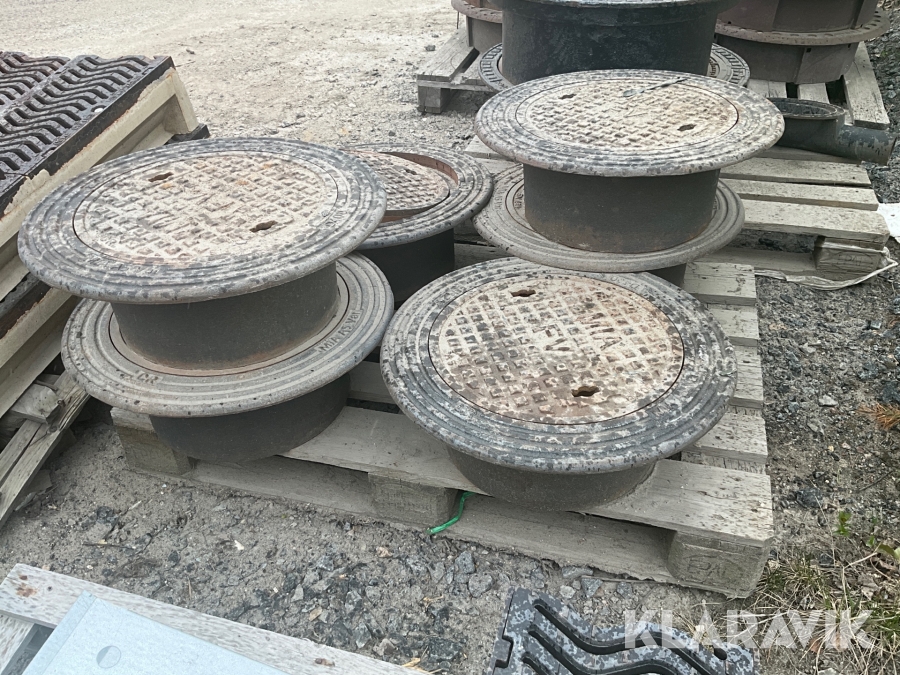 Parti med Brunnslock och betäckningar, Boden, Klaravik aukti