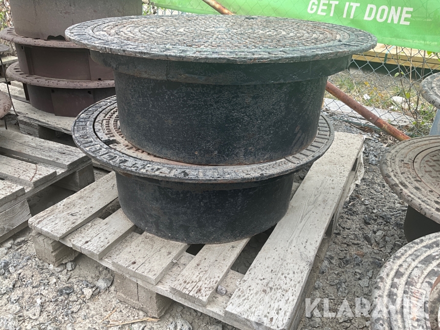 Parti med Brunnslock och betäckningar, Boden, Klaravik aukti