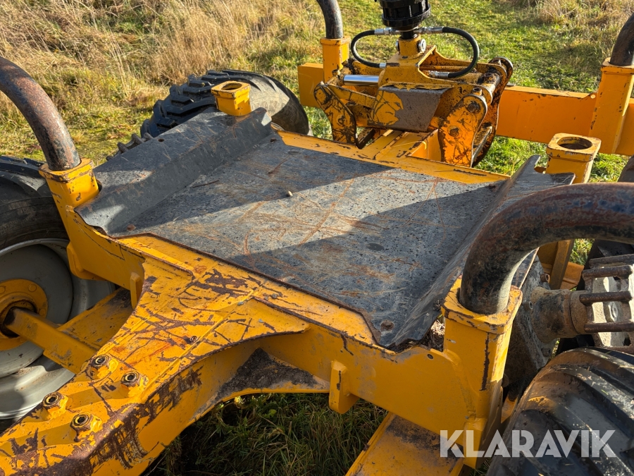 Traktor Valtra A83 Unlimited, Ulricehamn, Klaravik auktioner