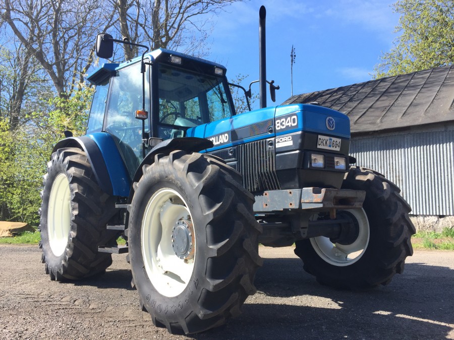 New Holland 8340 SLE traktor