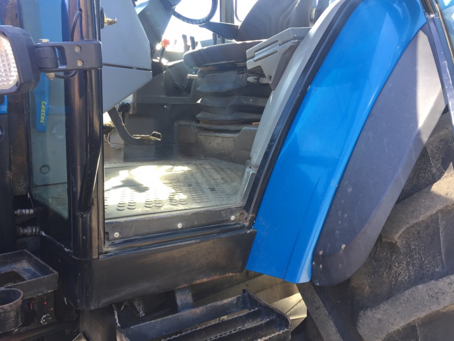 New Holland 8340 SLE traktor