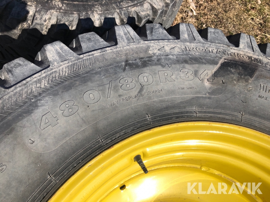 Klaravik Auktioner | Traktordäck Nokian 480/80R34 / 400/80R24