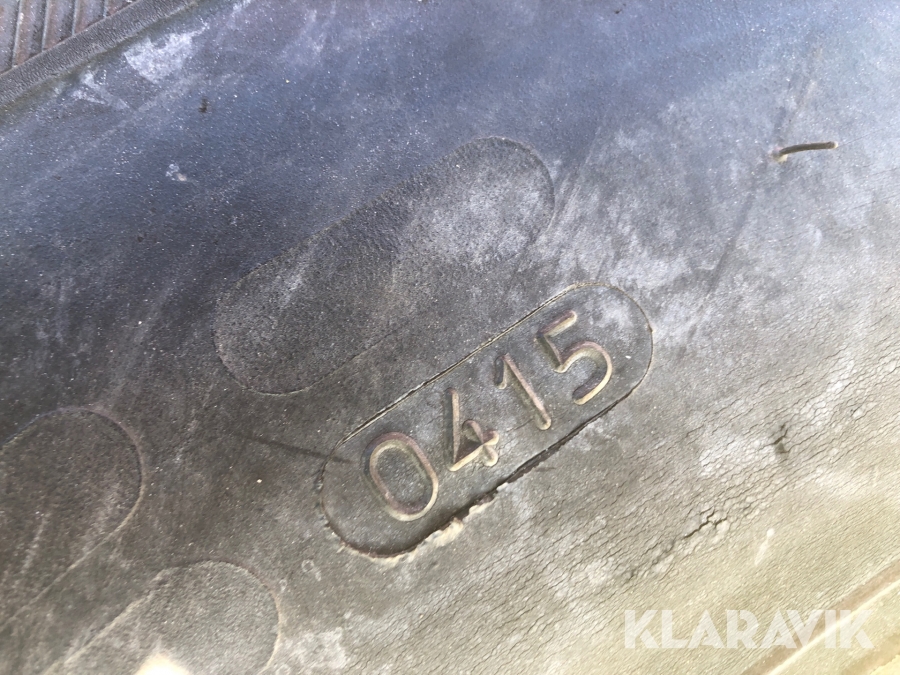 Klaravik Auktioner | Traktordäck Nokian 480/80R34 / 400/80R24
